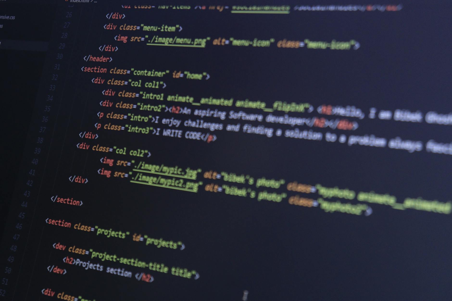 Case Study: Scaling Next.js to 10K+ with Minimal Ops | AI App Builder ...